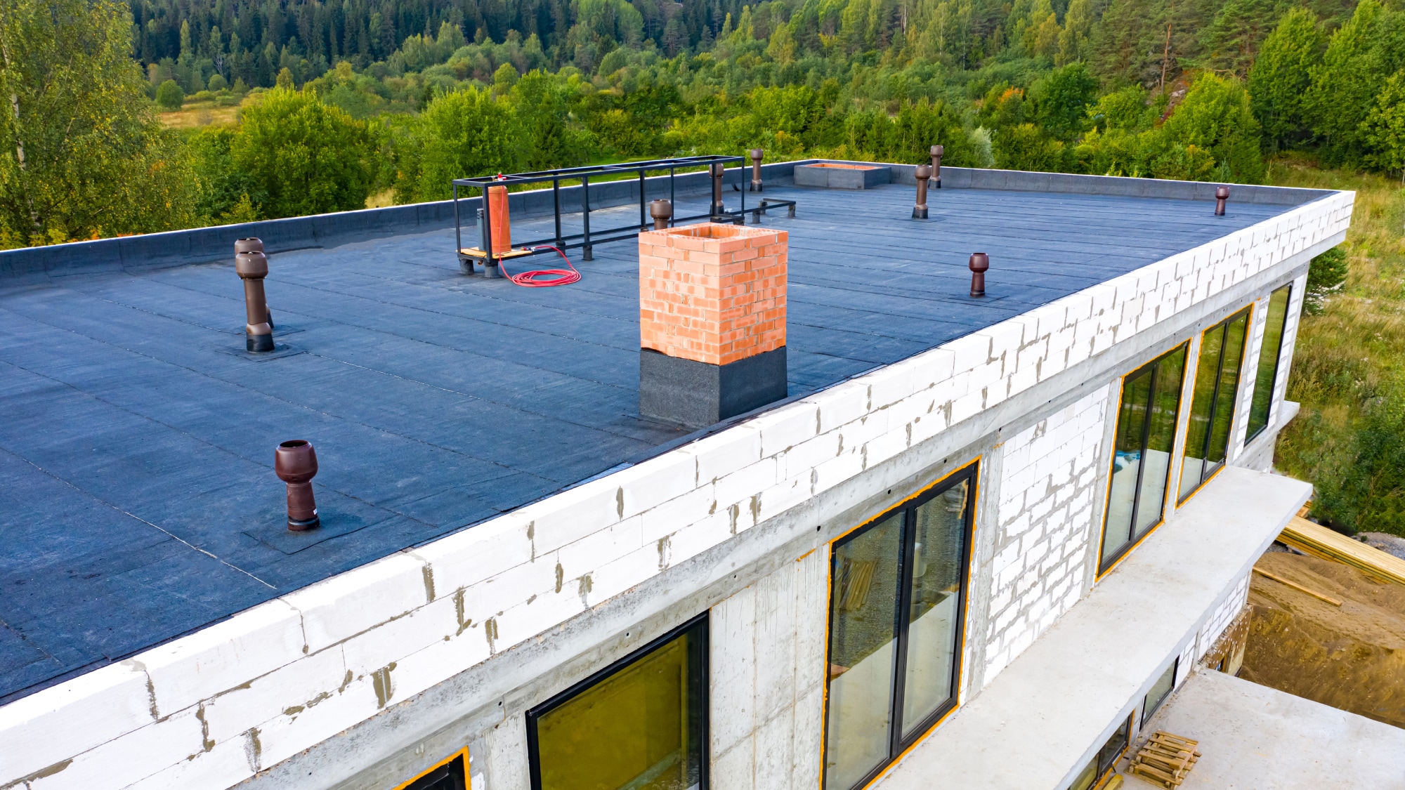 Hot Fluid-Applied Rubberized Asphalt Systems | Siplast